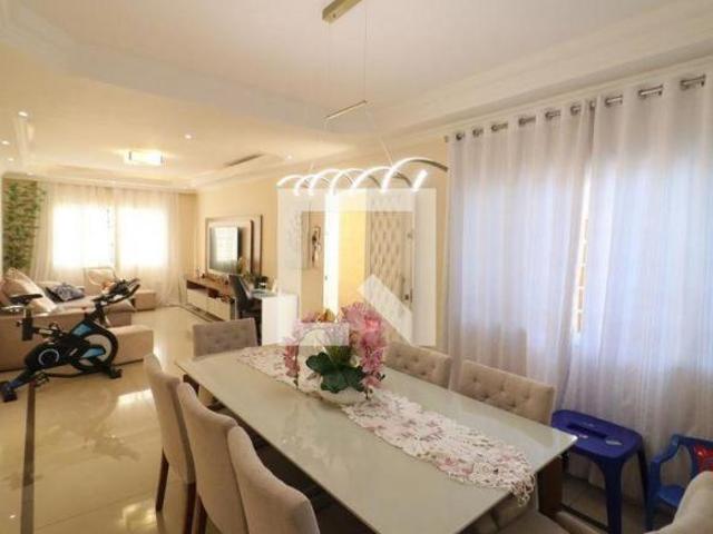Casa à Venda Centro, 4 Quartos, 226 m² Osasco