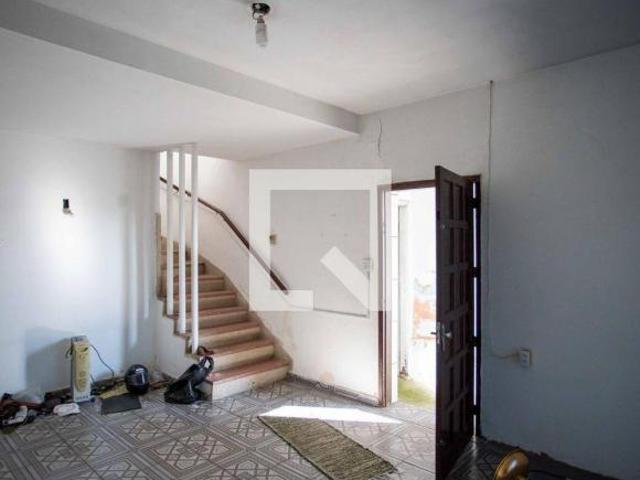 Casa à Venda Centro, 4 Quartos, 230 m2