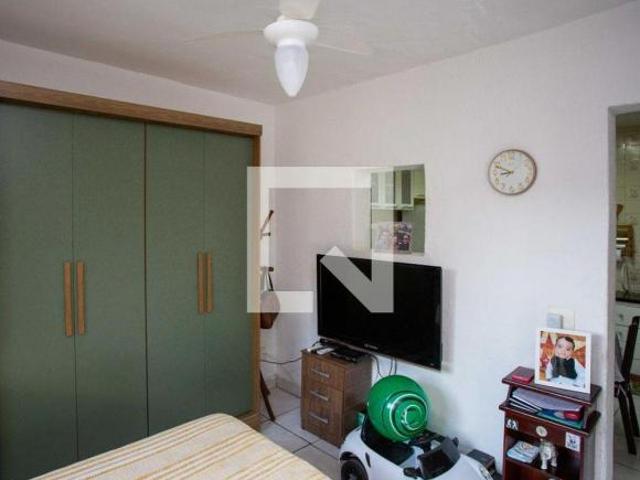 Casa à Venda Centro, 4 Quartos, 250 m2