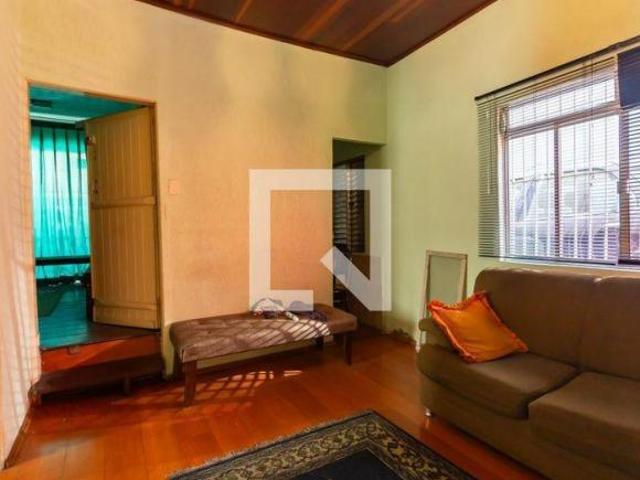 Casa à Venda Centro, 4 Quartos, 280 m2