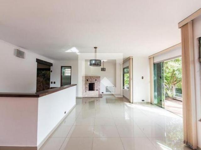 Casa à Venda Centro, 4 Quartos, 300 m² Osasco