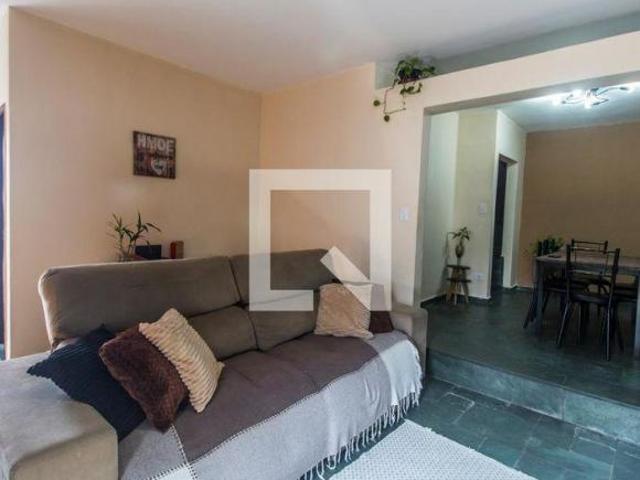 Casa à Venda Centro, 4 Quartos, 325 m2