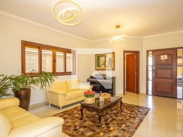 Casa à Venda Centro, 5 Quartos, 470 m2