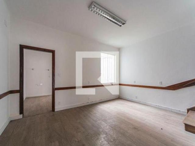 Casa à Venda Centro, 5 Quartos, 197 m2