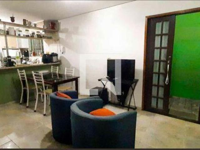 Casa à Venda Centro, 5 Quartos, 290 m2