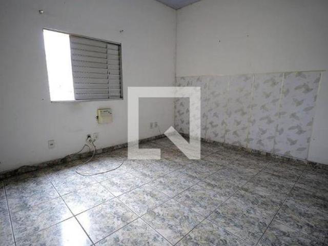 Casa à Venda Centro, 6 Quartos, 200 m2