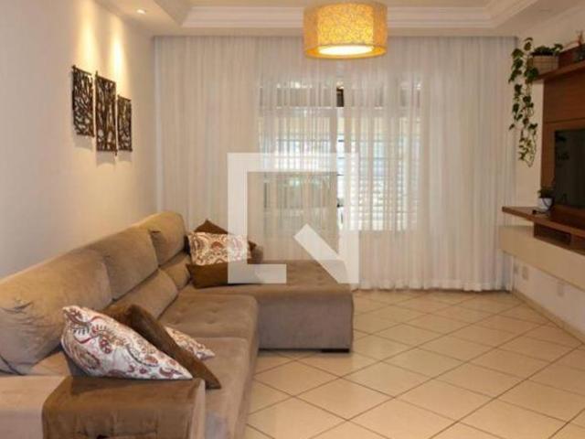 Casa à Venda Cerâmica, 3 Quartos, 177 m² São Caetano do Sul