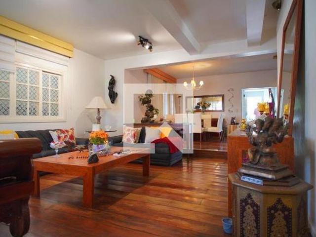 Casa à Venda Chácara das Pedras, 3 Quartos, 350 m² Porto Alegre