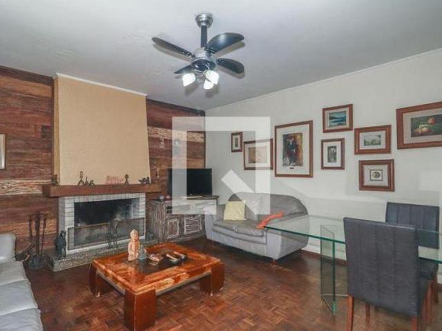 Casa à Venda Chácara das Pedras, 4 Quartos, 223 m² Porto Alegre