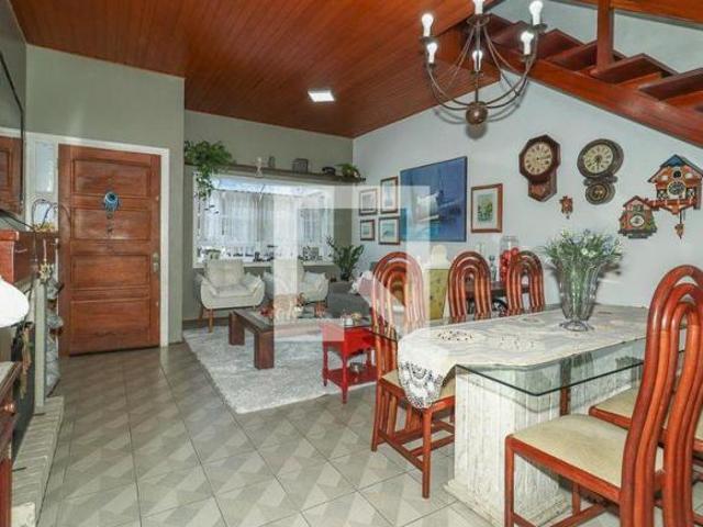 Casa à Venda Chácara das Pedras, 4 Quartos, 278 m² Porto Alegre