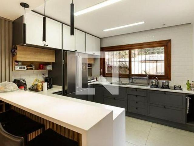 Casa à Venda Chácara das Pedras, 4 Quartos, 311 m² Porto Alegre