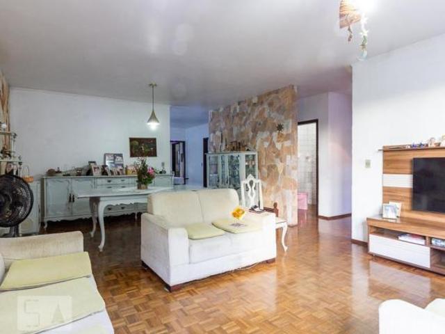 Casa à Venda Chácara das Pedras, 7 Quartos, 350 m² Porto Alegre