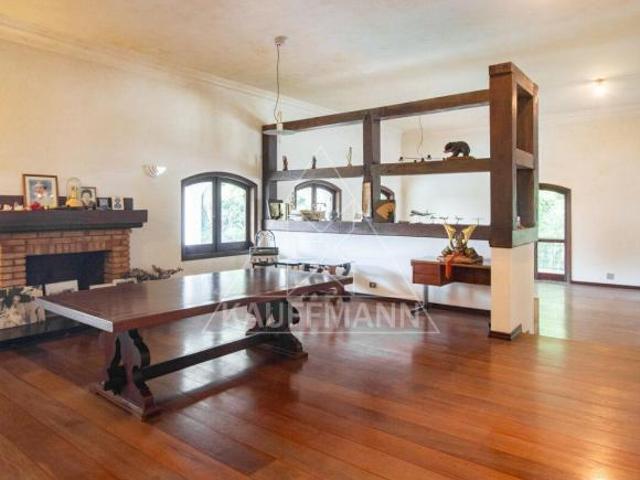 Casa à venda, Chácara Flora, 5 quartos suítes, área gourmet