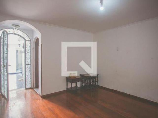 Casa à Venda Chácara Inglesa, 2 Quartos, 118 m2