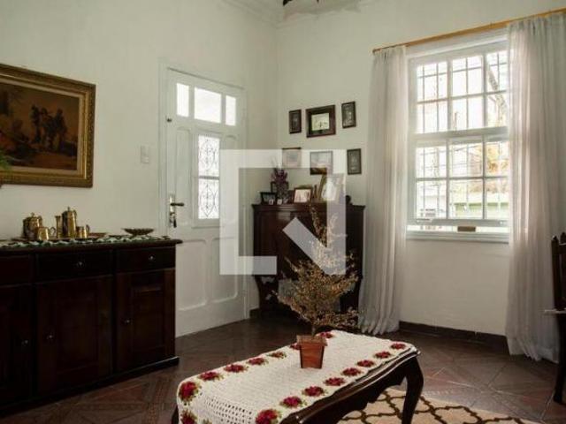 Casa à Venda Chácara Inglesa, 2 Quartos, 120 m² São Paulo