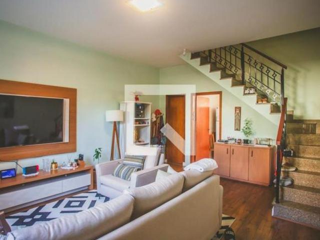 Casa à Venda Chácara Inglesa, 2 Quartos, 142 m2