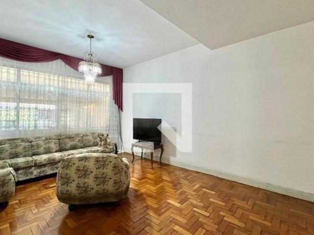 Casa à Venda Chácara Inglesa, 2 Quartos, 143 m2