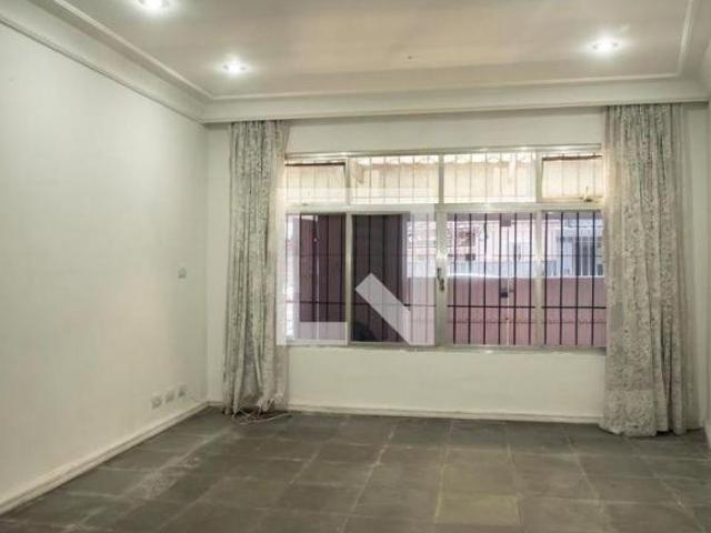 Casa à Venda Chácara Inglesa, 2 Quartos, 180 m² São Paulo