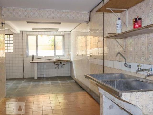 Casa à Venda Chácara Inglesa, 3 Quartos, 400 m2