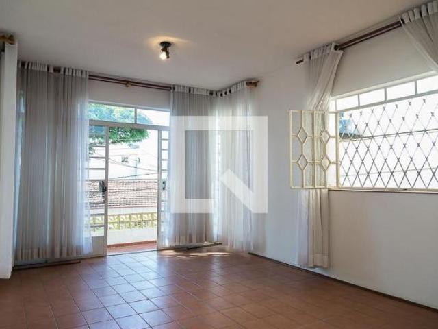Casa à Venda Chácara Inglesa, 3 Quartos, 160 m2