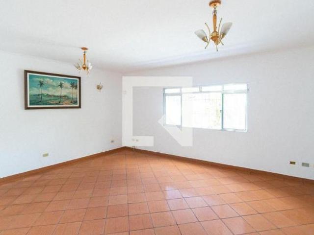 Casa à Venda Chácara Inglesa, 3 Quartos, 160 m2