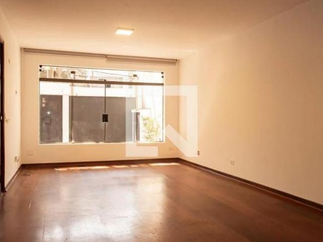 Casa à Venda Chácara Inglesa, 3 Quartos, 175 m2