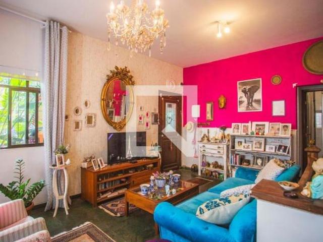 Casa à Venda Chácara Inglesa, 3 Quartos, 176 m2