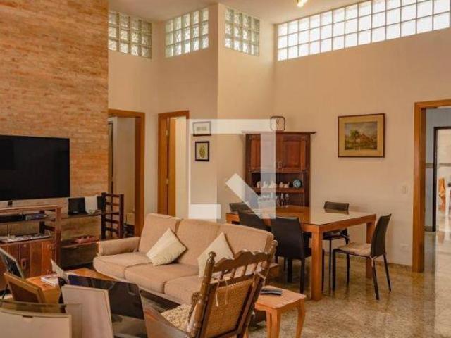 Casa à Venda Chácara Inglesa, 3 Quartos, 180 m2