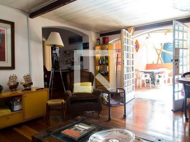 Casa à Venda Chácara Inglesa, 3 Quartos, 181 m2