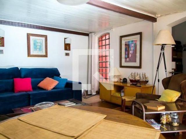 Casa à Venda Chácara Inglesa, 3 Quartos, 181 m2