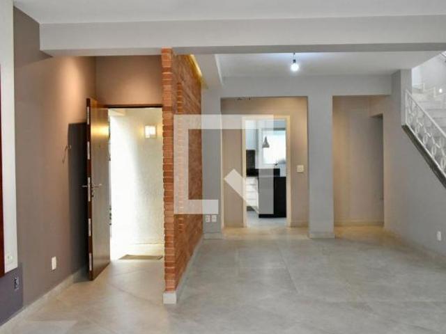 Casa à Venda Chácara Inglesa, 3 Quartos, 190 m2