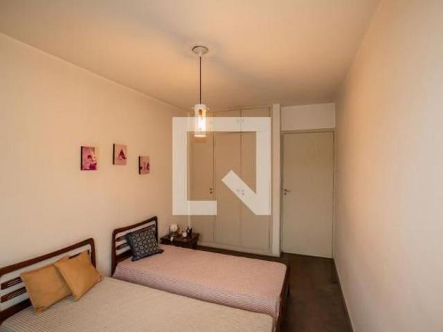 Casa à Venda Chácara Inglesa, 3 Quartos, 200 m2