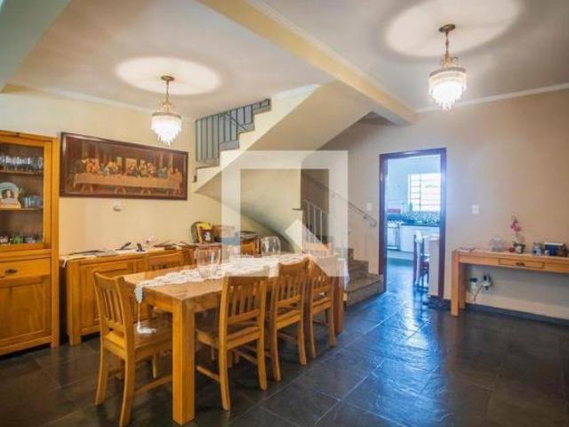 Casa à Venda Chácara Inglesa, 3 Quartos, 200 m2