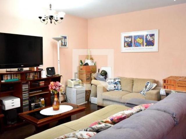 Casa à Venda Chácara Inglesa, 3 Quartos, 220 m2