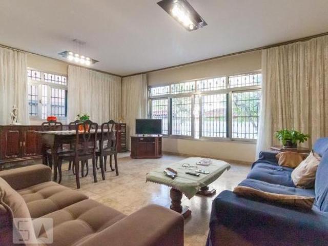 Casa à Venda Chácara Inglesa, 3 Quartos, 230 m2
