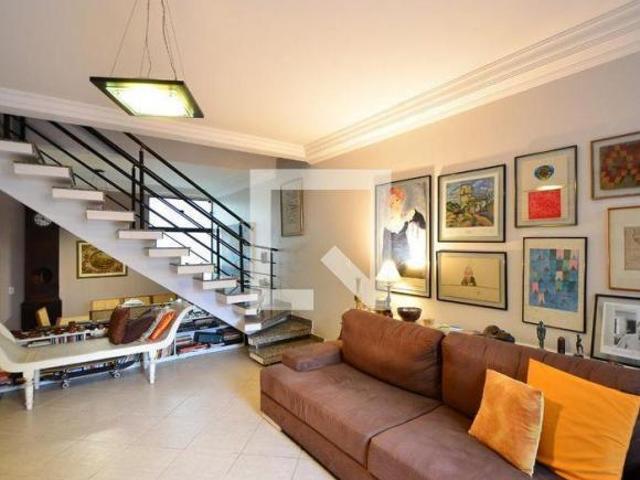 Casa à Venda Chácara Inglesa, 3 Quartos, 250 m2