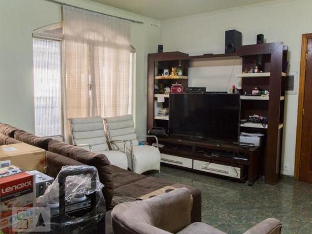 Casa à Venda Chácara Inglesa, 3 Quartos, 250 m² São Paulo