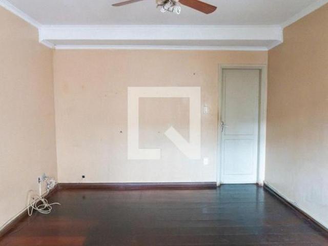 Casa à Venda Chácara Inglesa, 4 Quartos, 124 m2