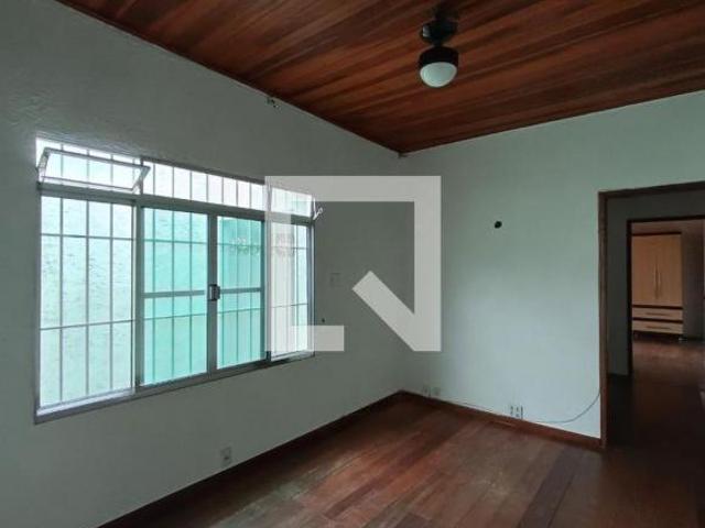 Casa à Venda Chácara Inglesa, 4 Quartos, 150 m2
