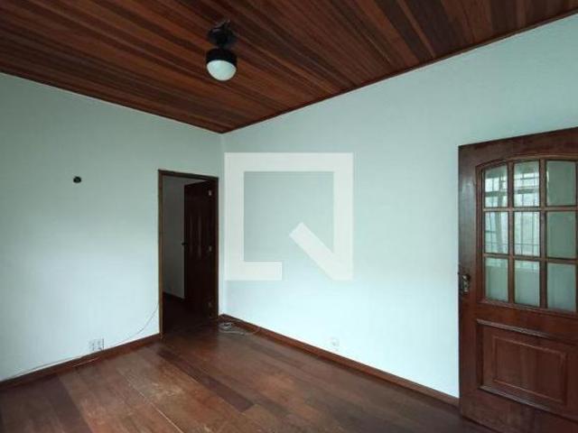 Casa à Venda Chácara Inglesa, 4 Quartos, 150 m² São Paulo