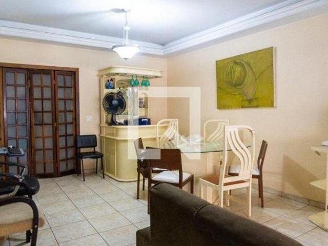 Casa à Venda Chácara Inglesa, 4 Quartos, 200 m² São Paulo