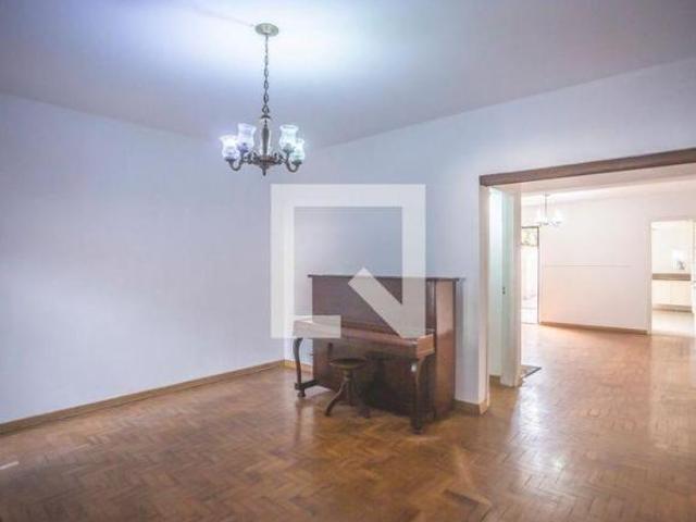 Casa à Venda Chácara Inglesa, 4 Quartos, 225 m² São Paulo