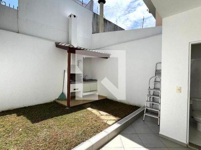Casa à Venda Chácara Inglesa, 4 Quartos, 230 m2