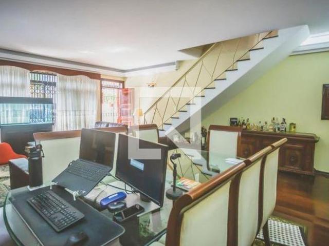 Casa à Venda Chácara Inglesa, 4 Quartos, 263 m2