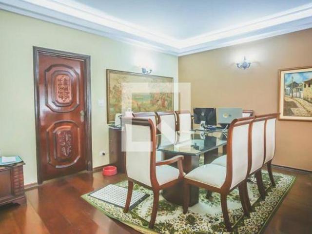 Casa à Venda Chácara Inglesa, 4 Quartos, 263 m² São Paulo