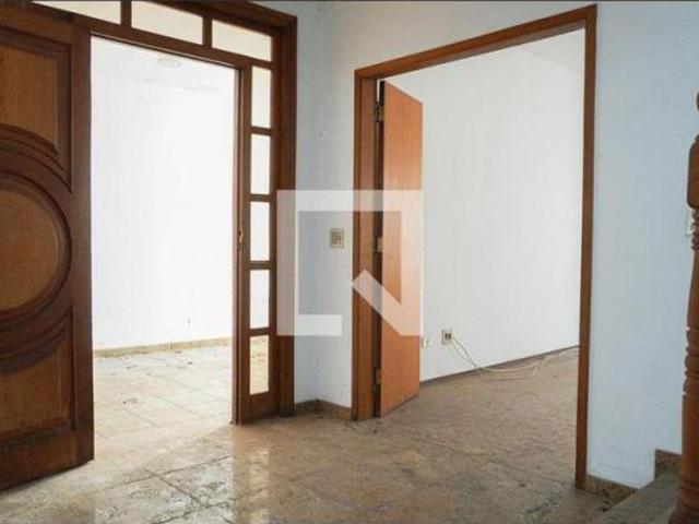 Casa à Venda Chácara Inglesa, 4 Quartos, 360 m² São Paulo