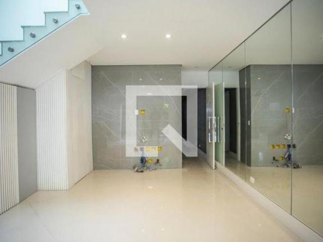 Casa à Venda Chácara Inglesa, 5 Quartos, 300 m² São Paulo