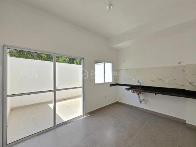Casa à venda Chácara Primavera 2 quartos suítes
