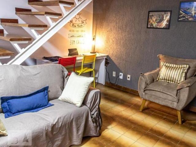 Casa à Venda Chácara Santo Antonio, 2 Quartos, 100 m2