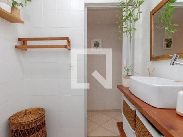 Casa à Venda Chácara Santo Antonio, 2 Quartos, 110 m2